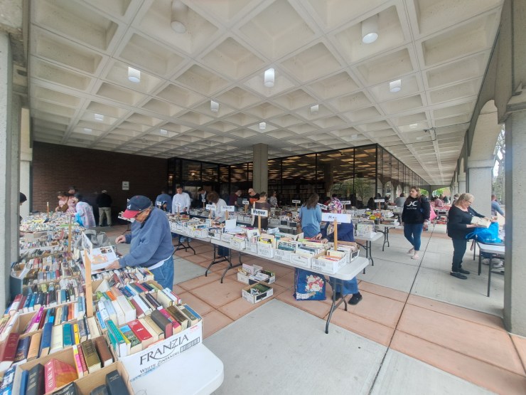 Book Sales – Friends of SCPL